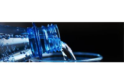 Apa alcalina: ce este, beneficii pentru organism, reguli de consum