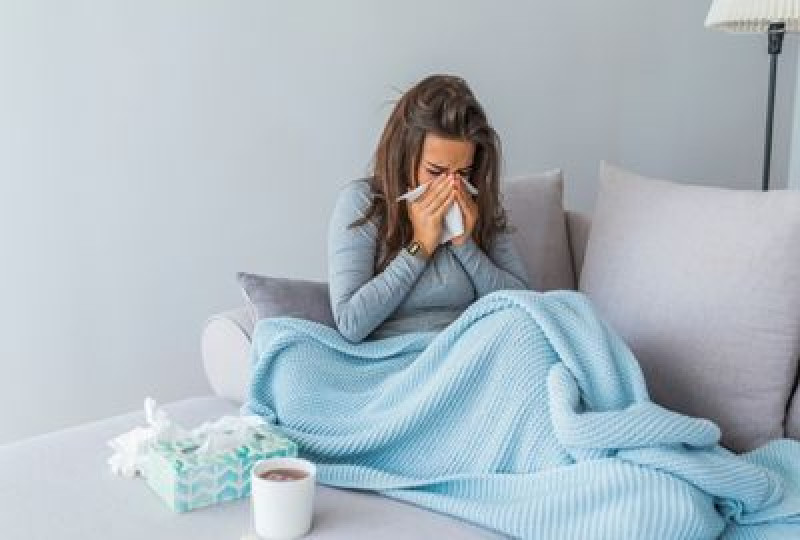 Cum stii ca suferi de rinoree